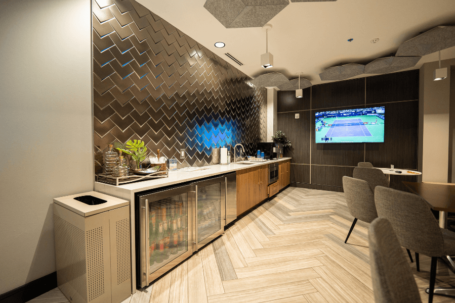 The Role of a Fixed-Base Operator in Aviation Experience